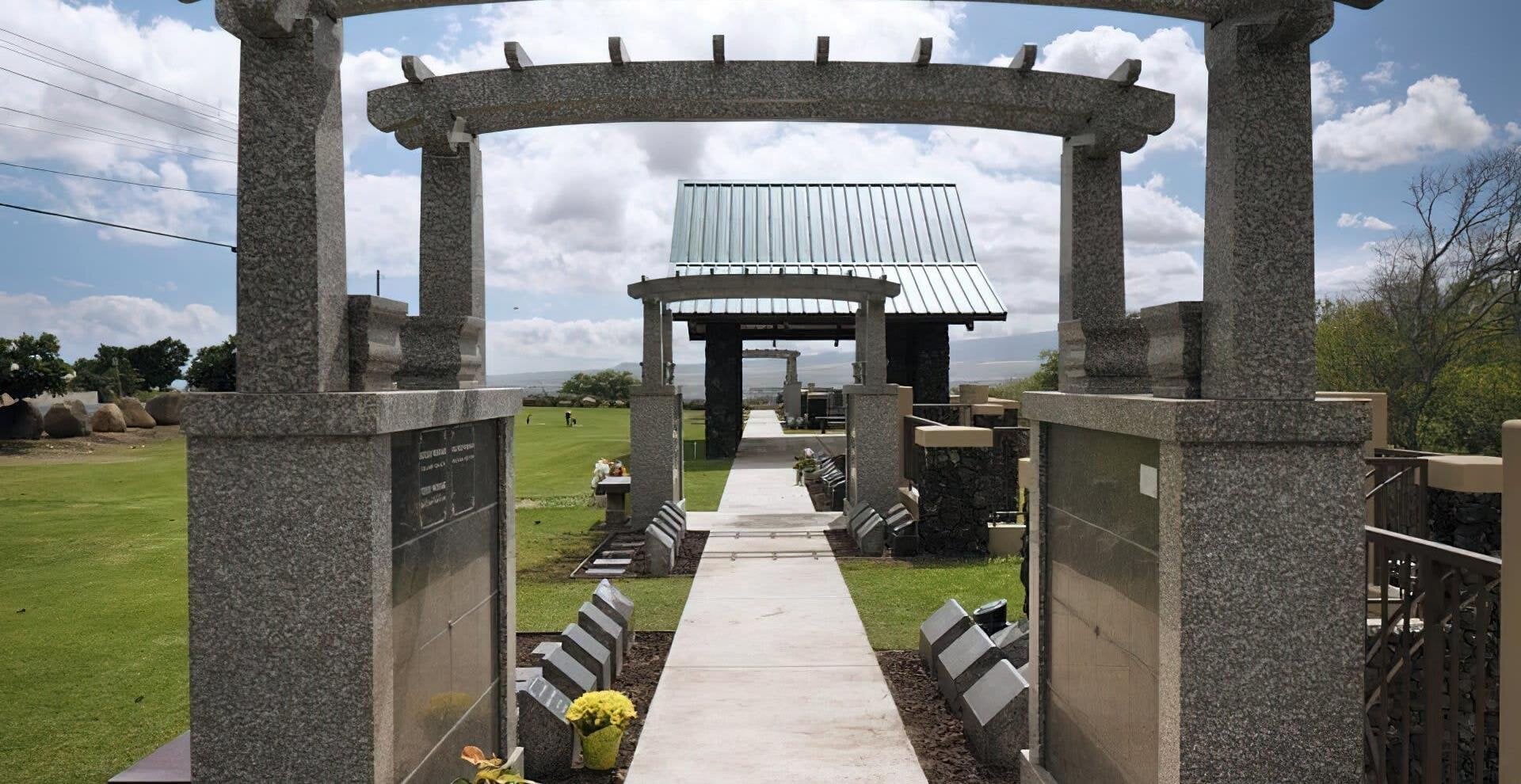 Maui Memorial Park: Wailuku Funeral Home & Cemetery
