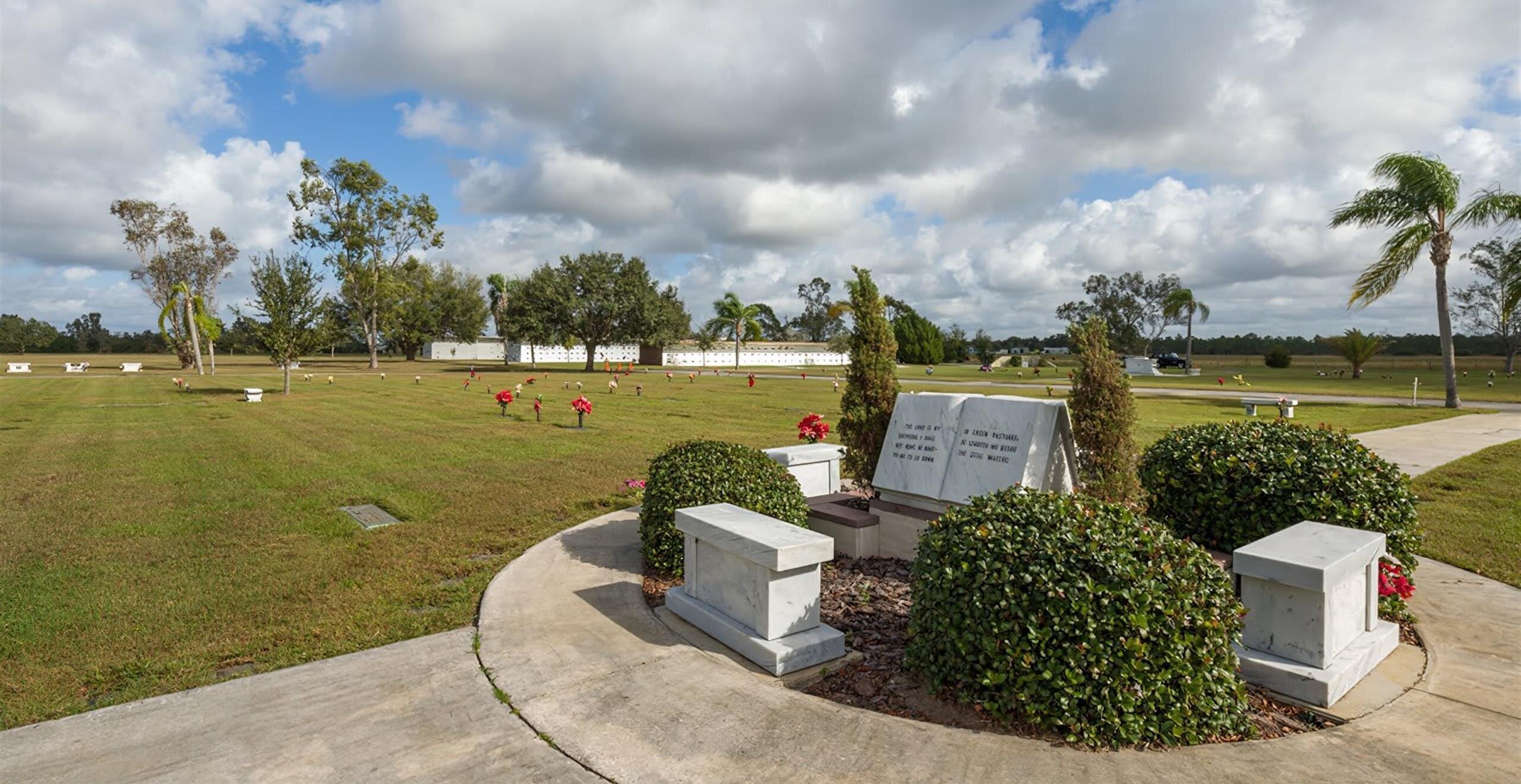 Royal Palm Memorial Gardens & Cemeteries in Punta Gorda, FL