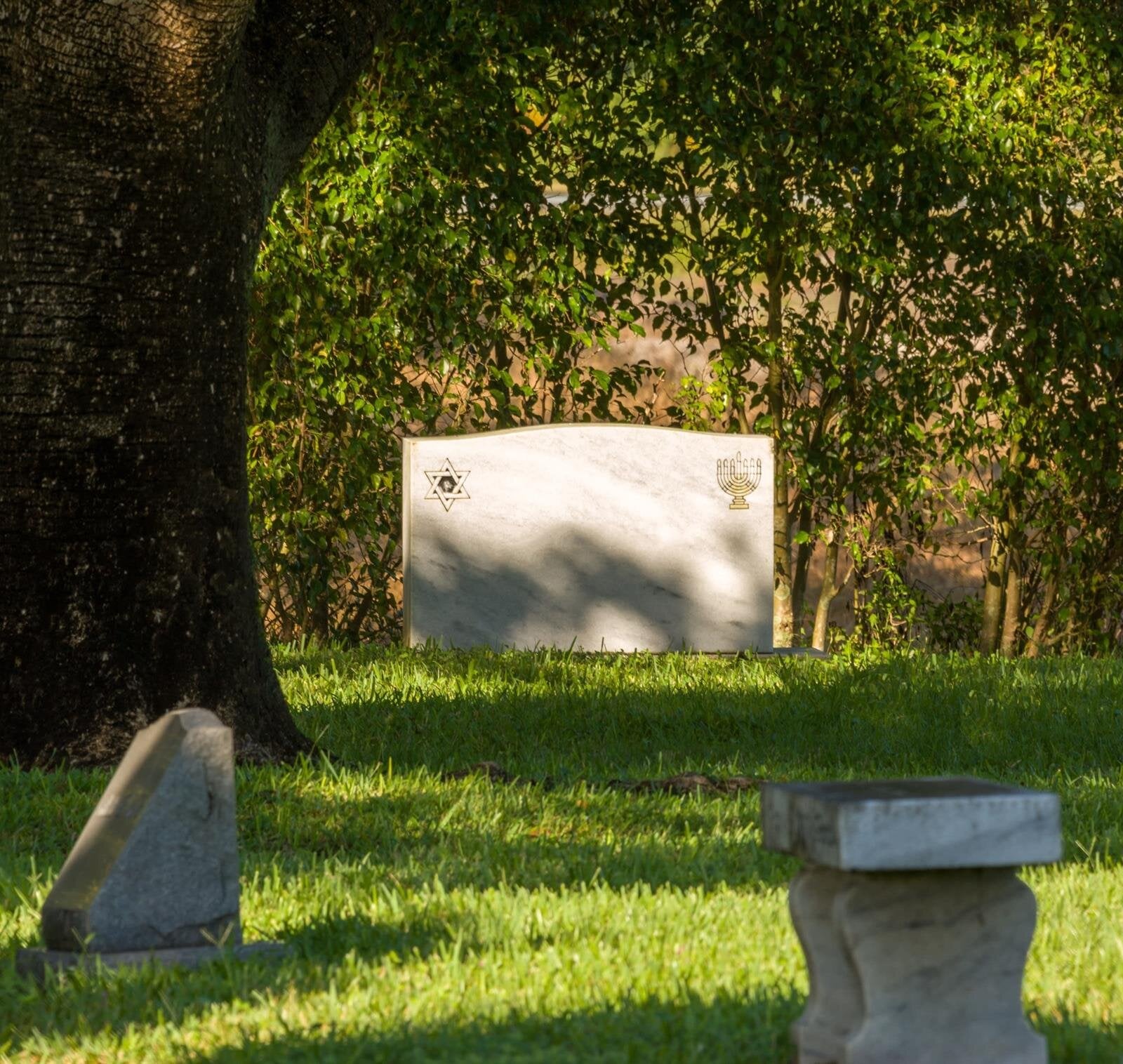Boynton Beach Cemetery & Burial Services | Eternal Light
