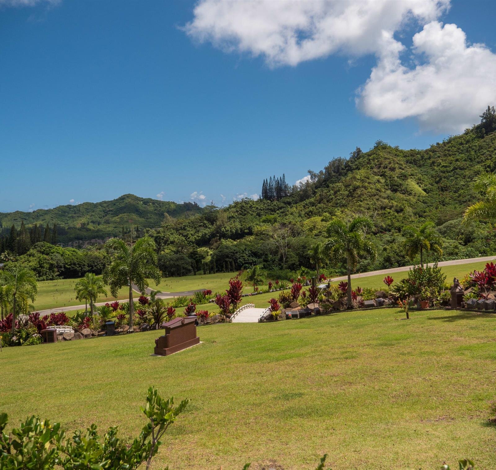 Oahu Cemetery and Burial Services | Valley of the Temples