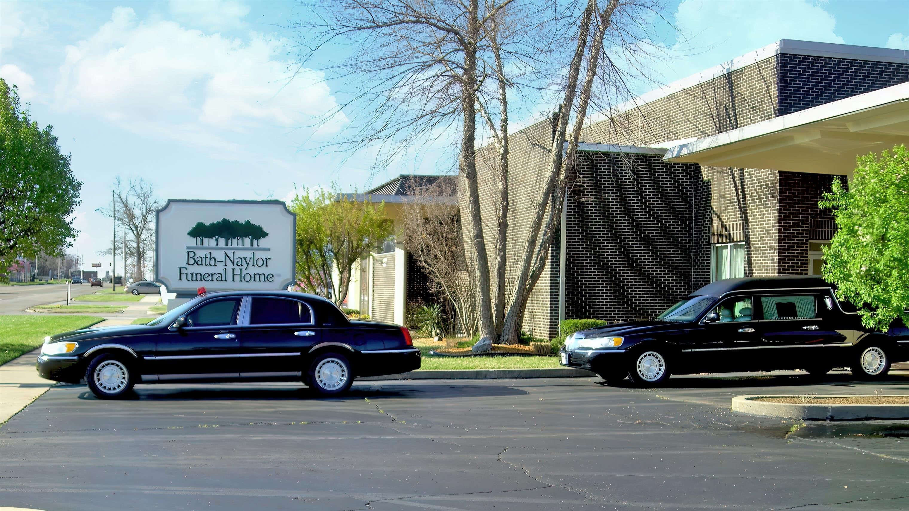 About Us | Bath-Naylor Funeral Home & Crematory - Pittsburg, KS