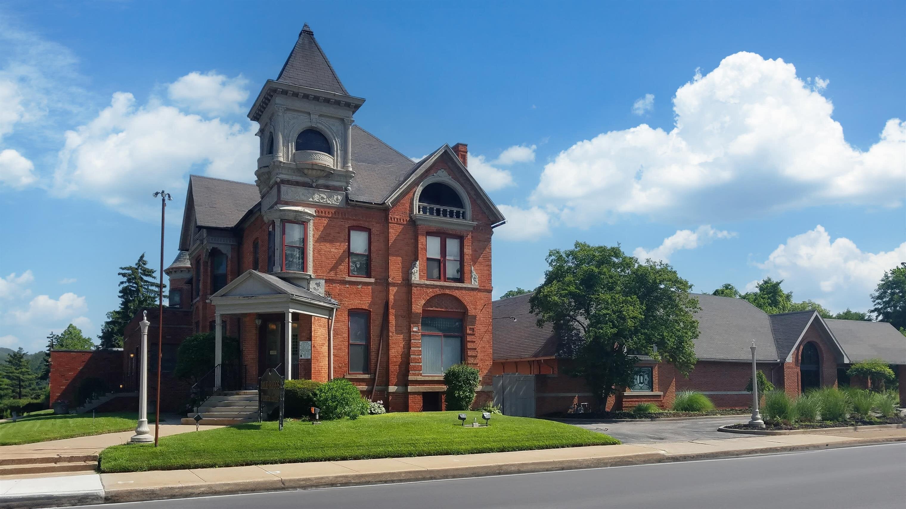 Dale-Riggs Funeral Home & Cremation Services - Toledo, OH