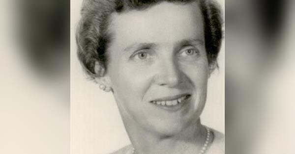 Ruth Mackay Russell Obituary - Visitation & Funeral Information