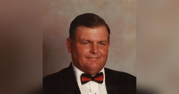 Raymond Hamilton Obituary - Visitation & Funeral Information