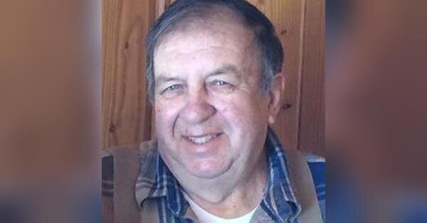 Max R. Robbins Obituary - Visitation & Funeral Information