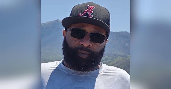 Tribute Wall | Richard E. Robinson Jr.