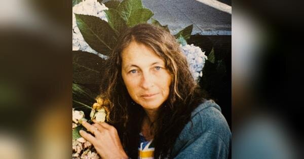 Obituary, Visitation & Funeral Information | Julia Lyn Brown