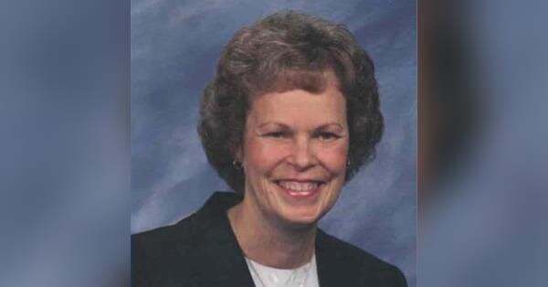 Obituary, Visitation & Funeral Information | Sharon G. DeVore
